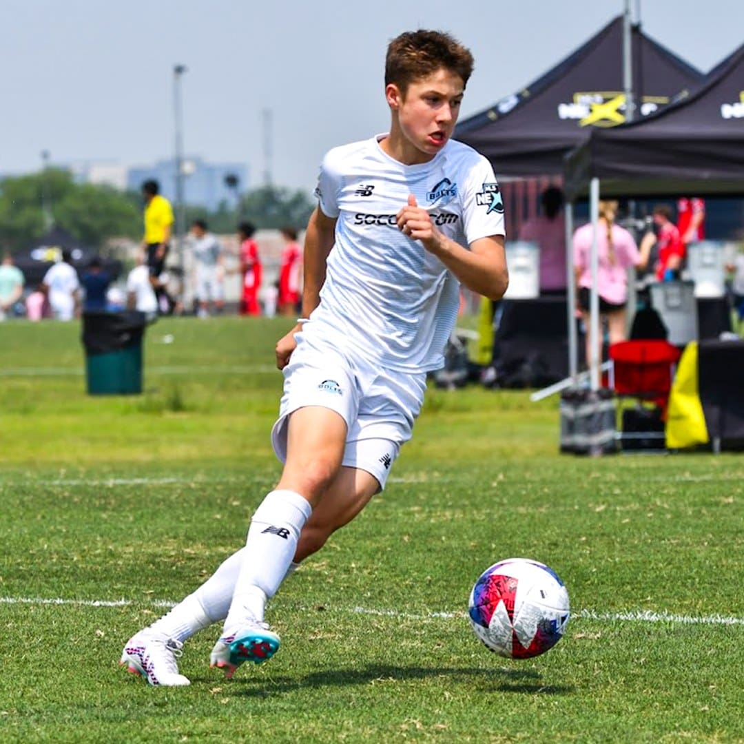 Boston Bolts FC – One Shirt. One Club